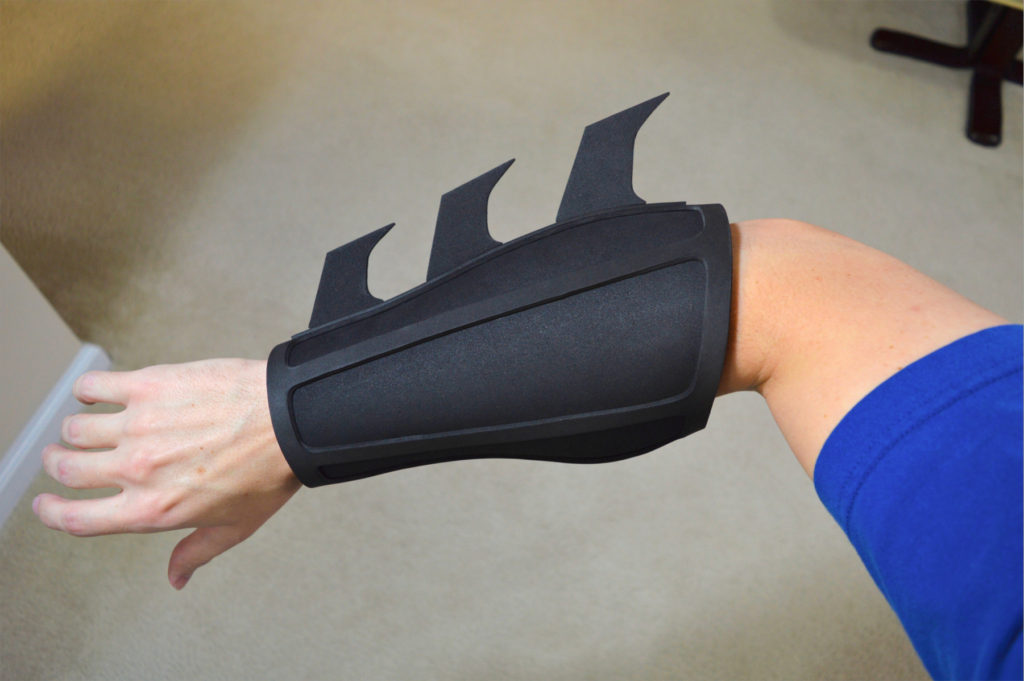 Begins Bat Gauntlets Template (Version 2) – The Foam Cave